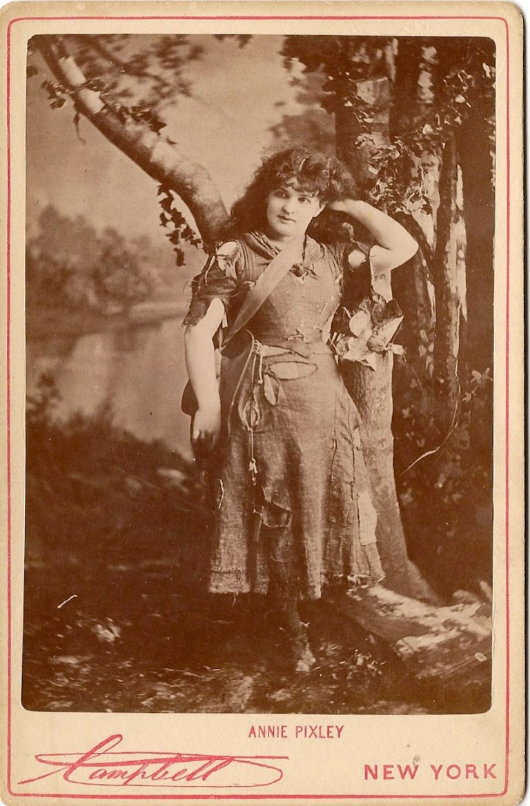 Alfred Campbell Cabinets | Vintage Non-Sports Cards