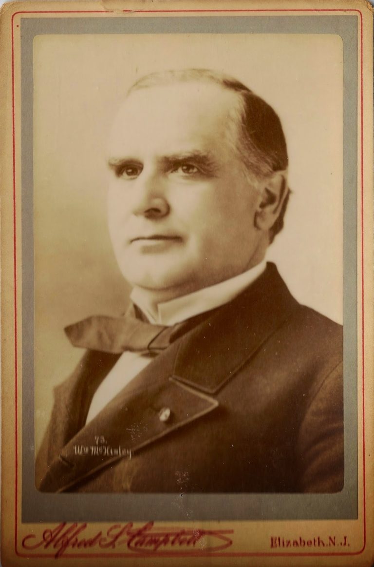 Alfred Campbell Cabinets | Vintage Non-Sports Cards